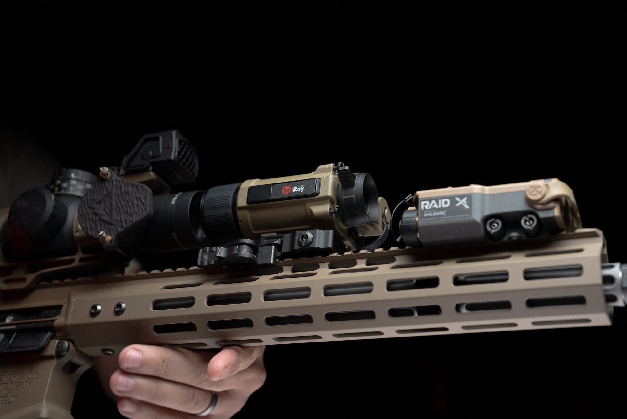 iRay RH25 V2 - Multi-Use Thermal Device | One Hundred Concepts